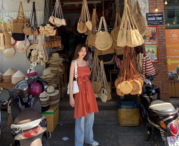 Điểm danh 13 địa chỉ mua quà lưu niệm Đà Nẵng cực đông khách