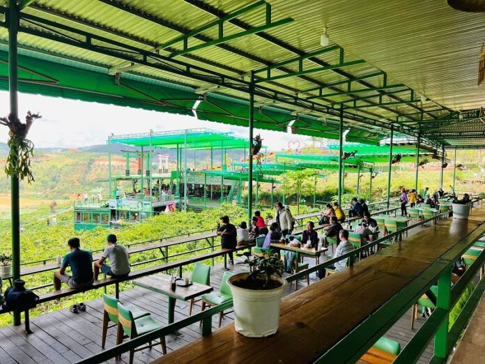 Lạc Trôi Ở Café Mê Linh Đà Lạt – Một Điểm Đến Triệu Góc Sống Ảo